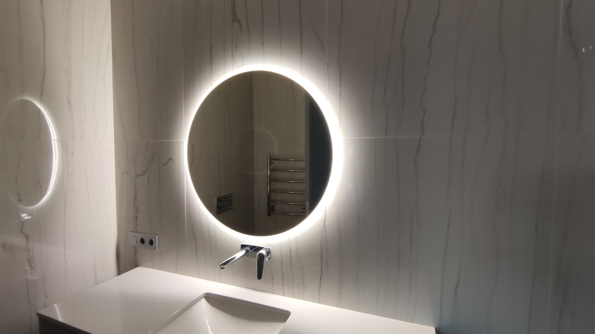 LED mirrors for Commercial estate